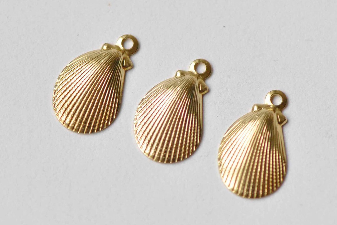 50 Pcs Raw Brass Tiny Scallop Shell Charms Stamping Embellishments 7 ...