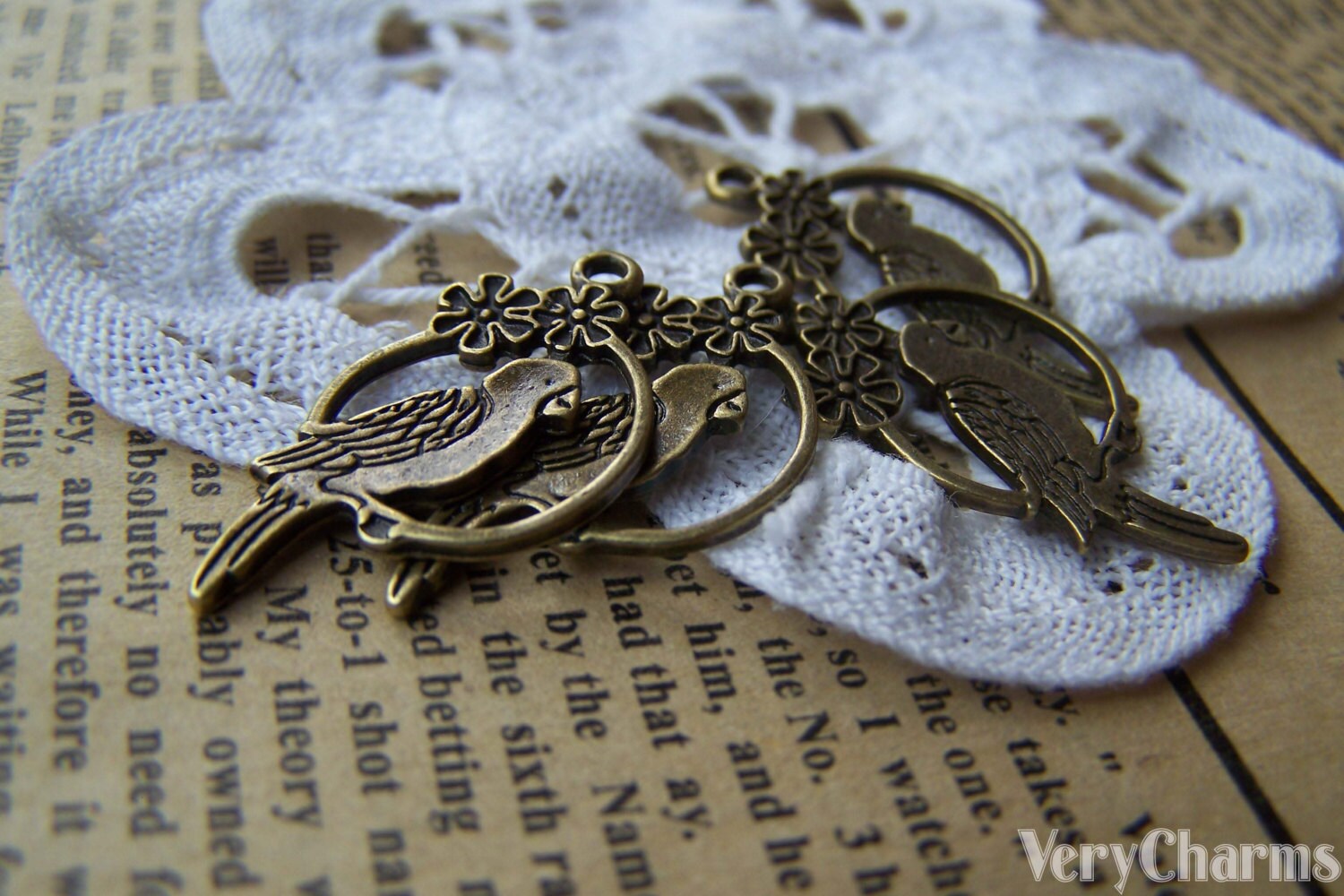 20 Pcs of Antique Bronze Parrot Ring Charms 15x28mm A296 - Etsy