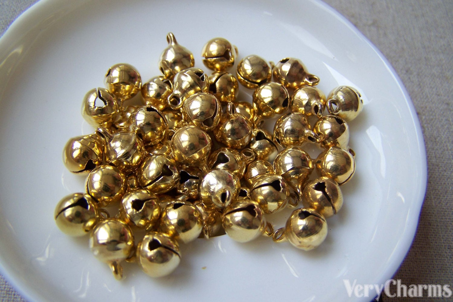 50 Pcs of Gold Color Bells Jingle Bells Charms 8mm A5016 - Etsy