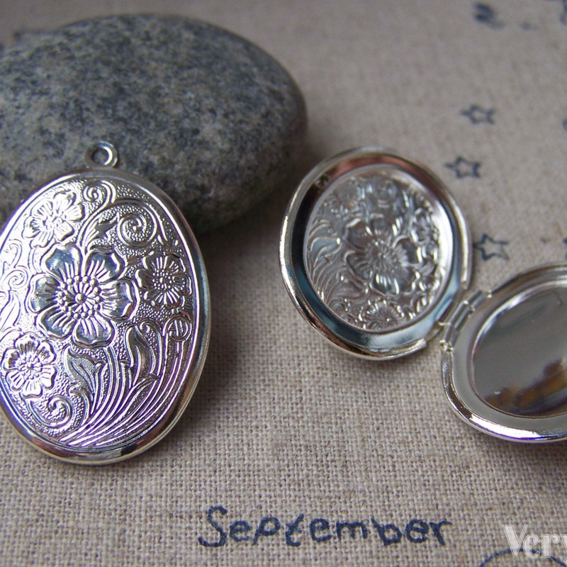 Silver Oval Locket - Etsy