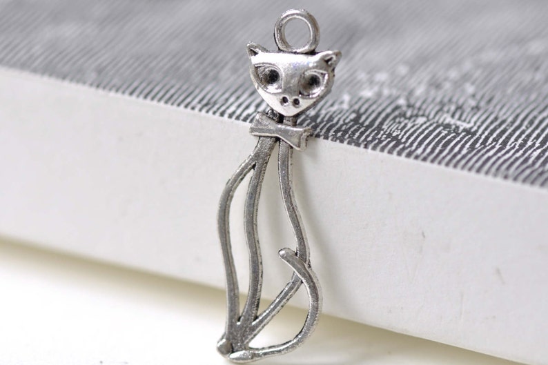 Antique Silver Outlined Bowtie Kitten Cat Charms 16x22mm Set | Etsy