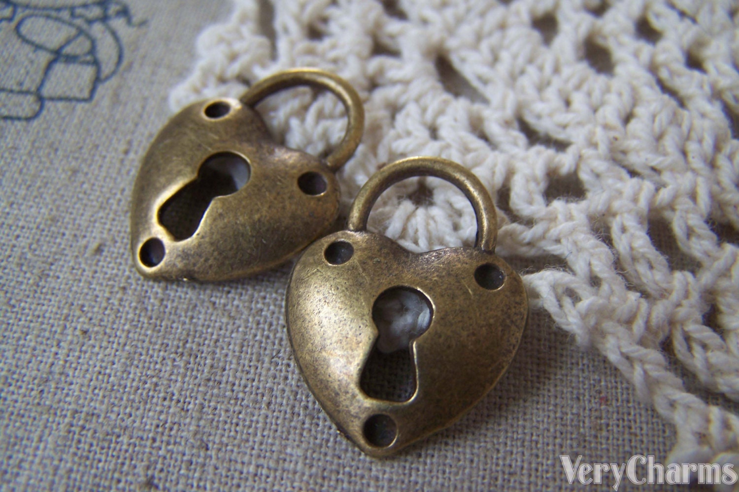 20 Pcs of Antique Bronze Heart Lock Charms 18x24mm A4539 - Etsy