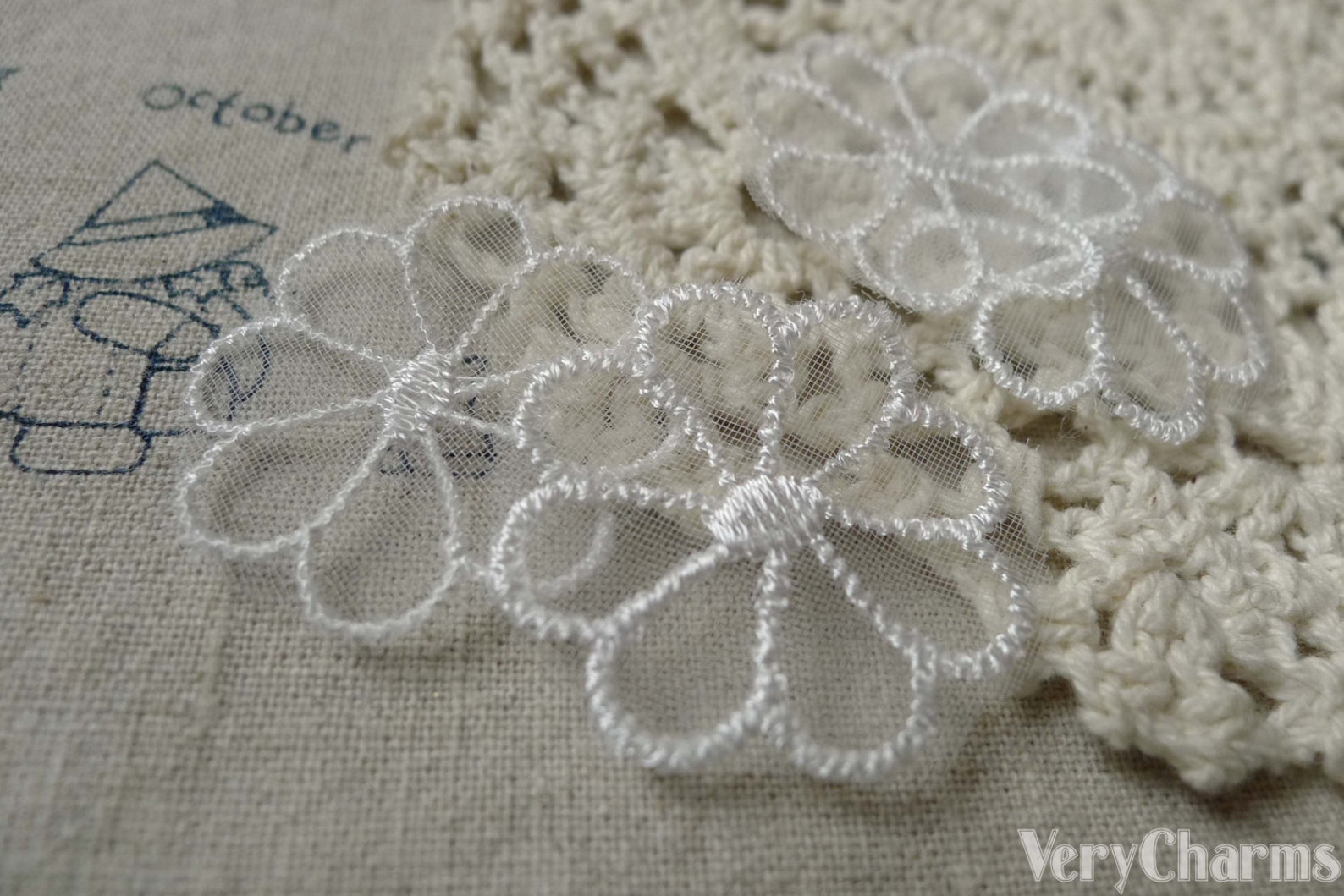 10 Pcs of White Filigree Crochet Flower Polyester Lace Doily 30mm A6425 ...