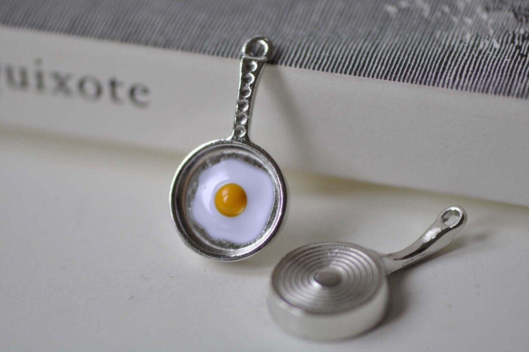 Frying Pan With Egg Pendants Antique Silver Kitchen Cooking Charms ...