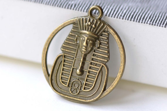 Egyptian Pharaoh Ring Pendants Antique Bronze Round Charms - Etsy