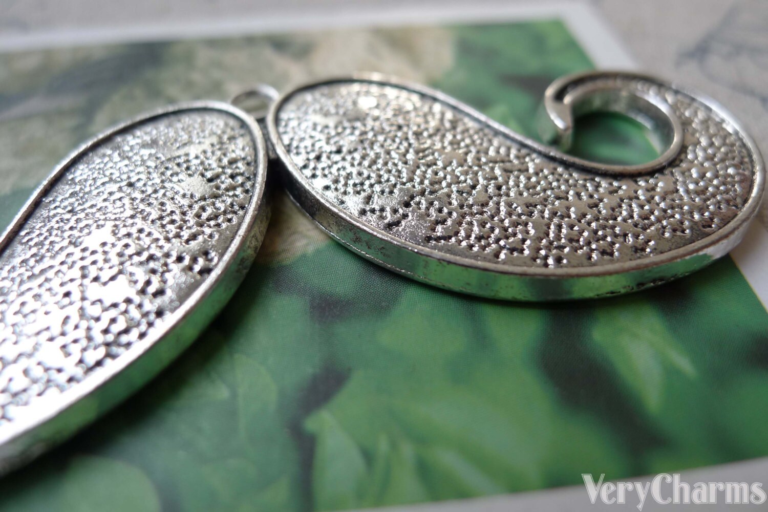 4 Pcs of Antique Silver Textured Moustache Pendant Charms 30x75mm A7277 ...