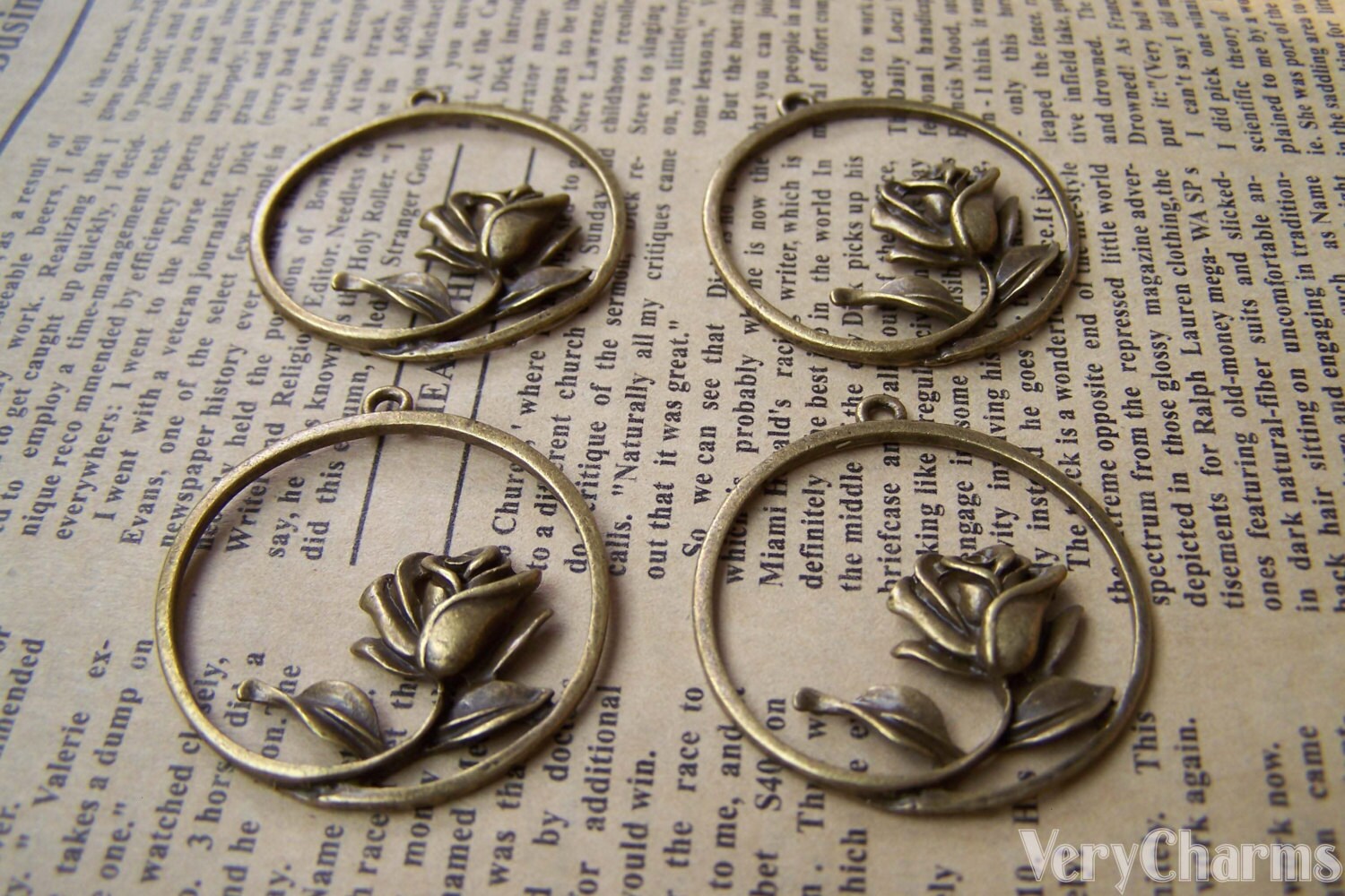 10 Pc of Antique Bronze Rose Flower Round Ring Charms 33.5mm | Etsy