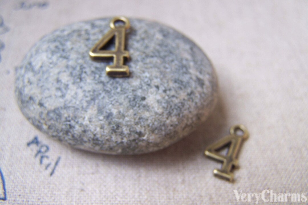 20 Pcs of Antique Bronze Arabic Figure Number 4 Four Charms 7x15mm ...