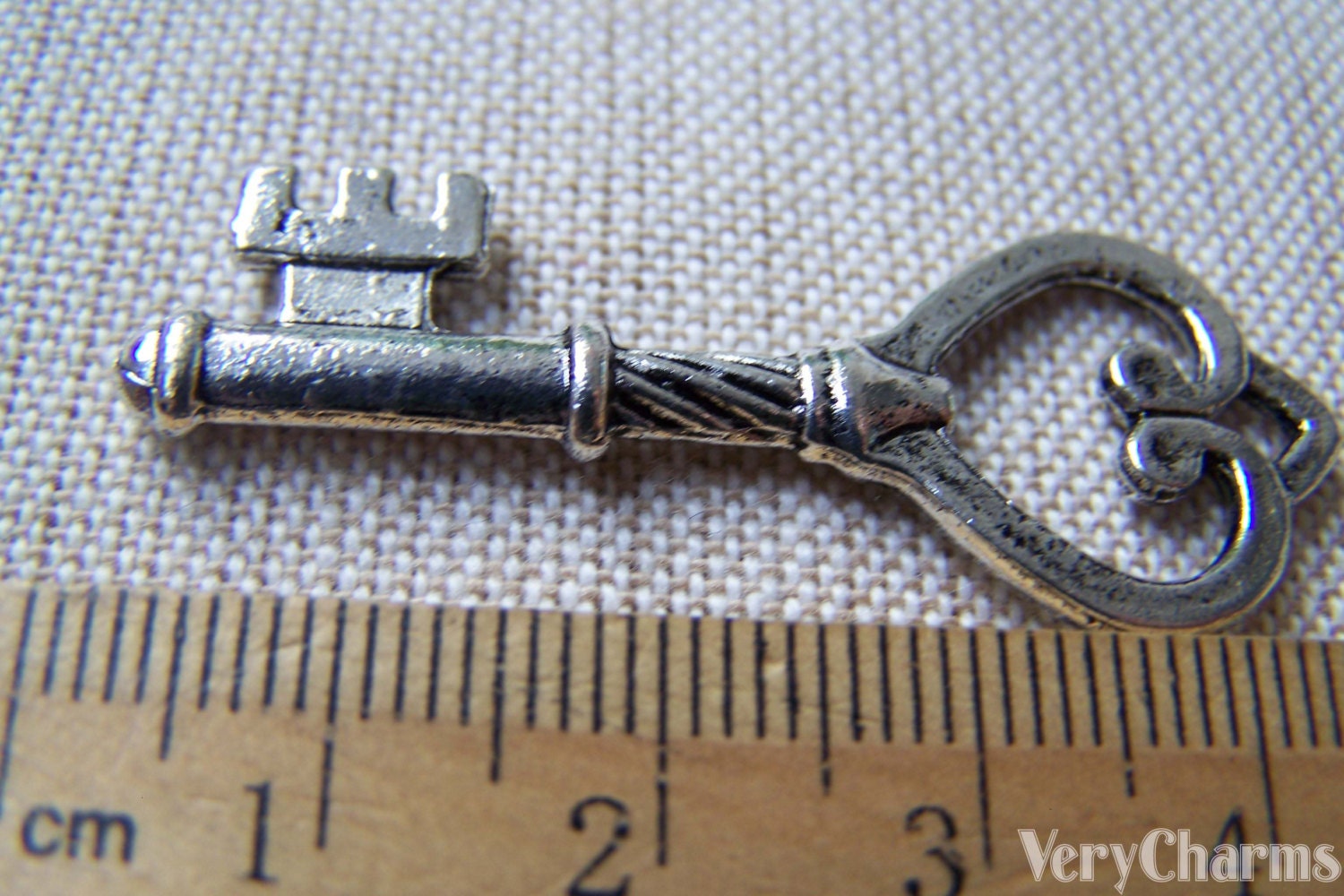 10 Pcs of Antique Silver Skeleton Key Pendants Charms 18x45mm | Etsy