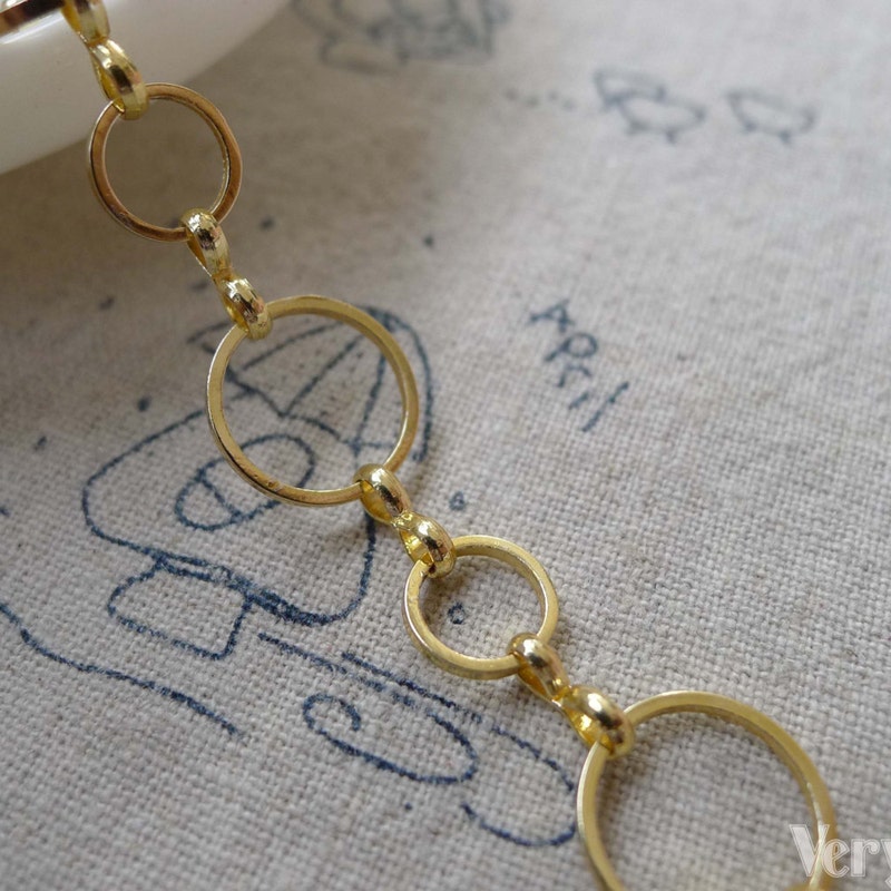 Circle Picture Chain - Etsy