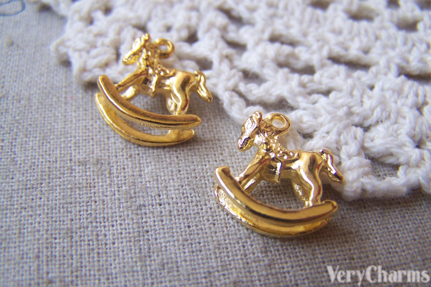 20 Pcs of Gold Rocking Horse Charms 15x15mm A4824 - Etsy
