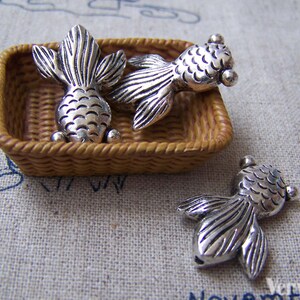Fish Beads Antique Silver Goldfish Charms 17x24mm Set of 10 Pcs A2748 ...