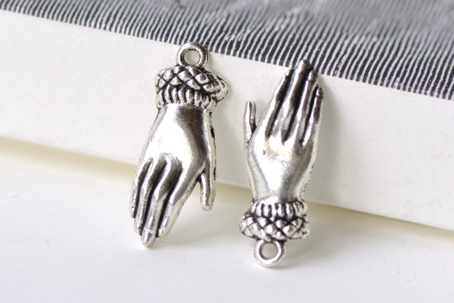 Elegant Lady Hand Charms Antique Silver Finish 10x26mm Set of 20 A8254 ...