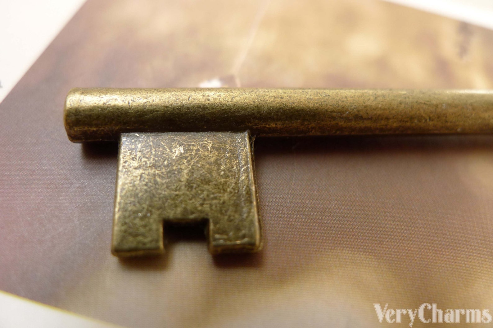 4 Pcs of Antique Bronze Oval Key Pendants HEAVY 35x92mm A6249 - Etsy