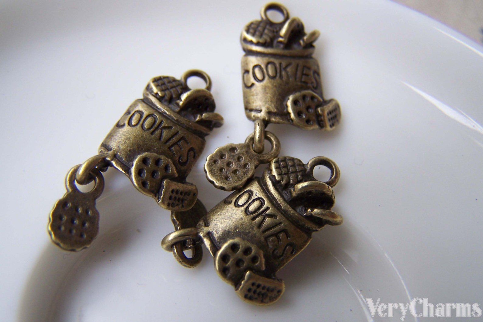 10 Pcs of Antique Bronze Lovely Cookie Charms 11x24mm A2908 - Etsy