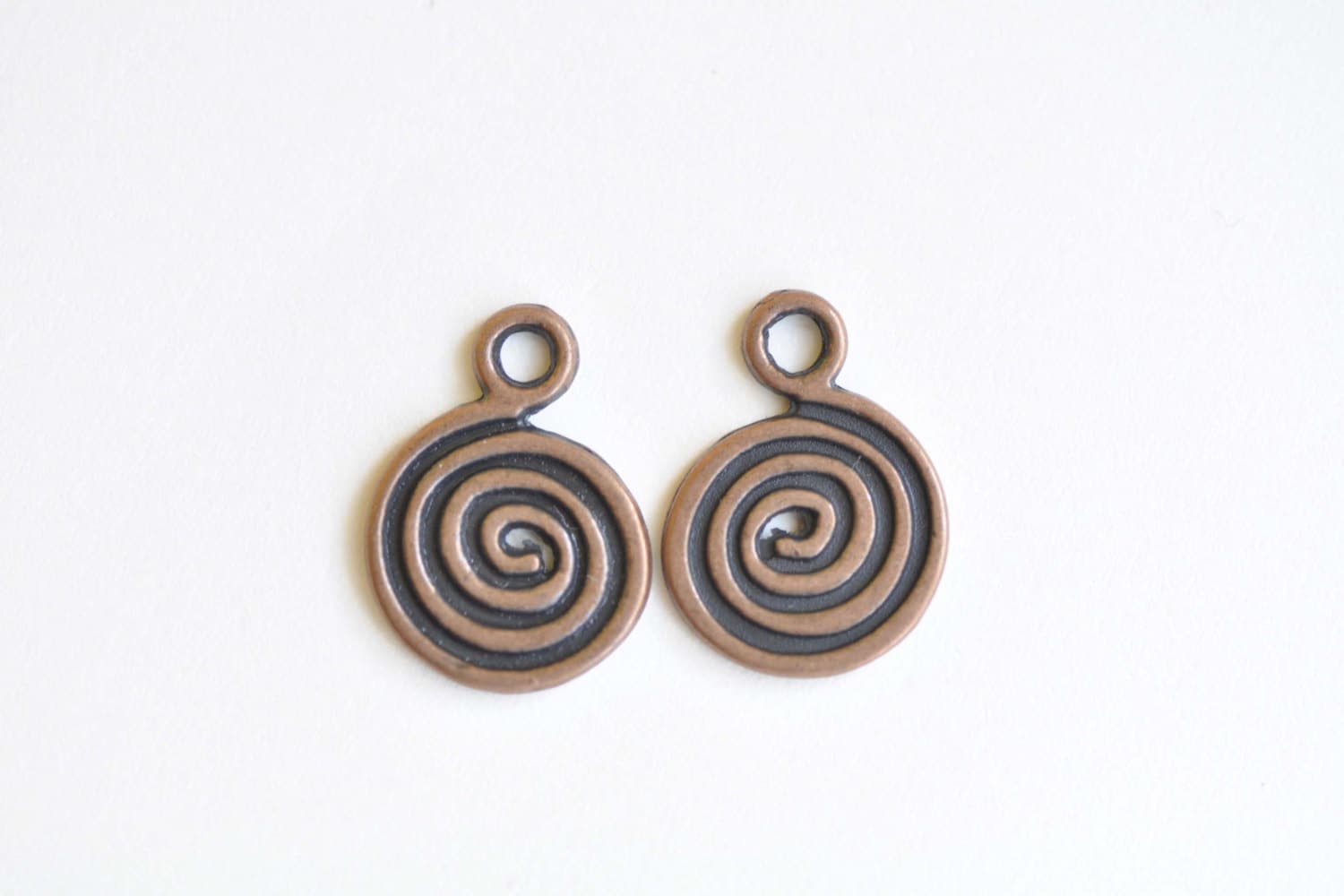 Antique Copper Round Flat Charms Double Sided 13x18mm Set of 20 A8354 ...