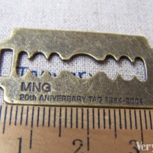 10 Pcs of Antique Bronze Razor Blade Charms 19x37mm A3872 - Etsy