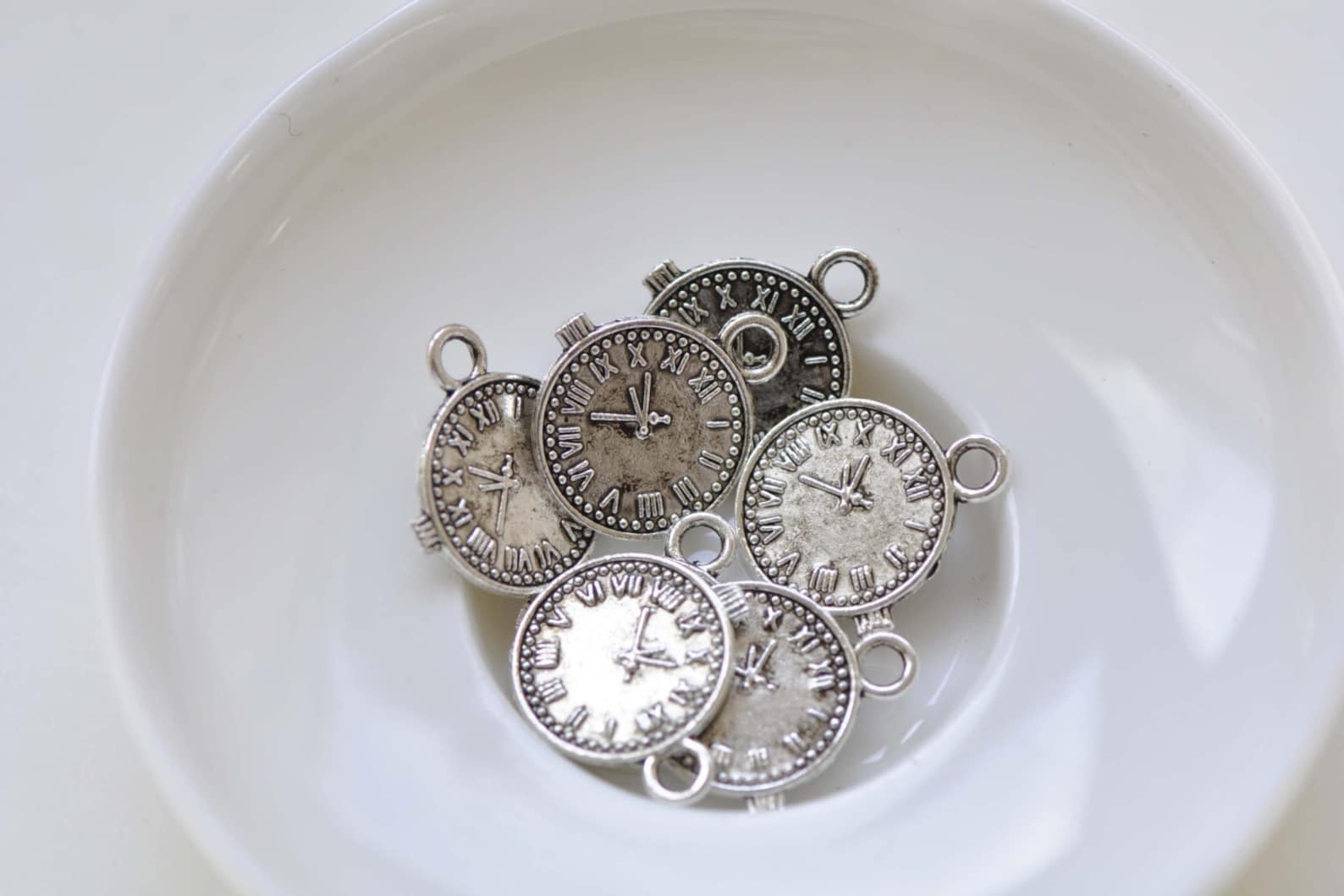 Antique Silver Mechanical Clock Charms Watch Pendants 16x19mm Set of 20 ...