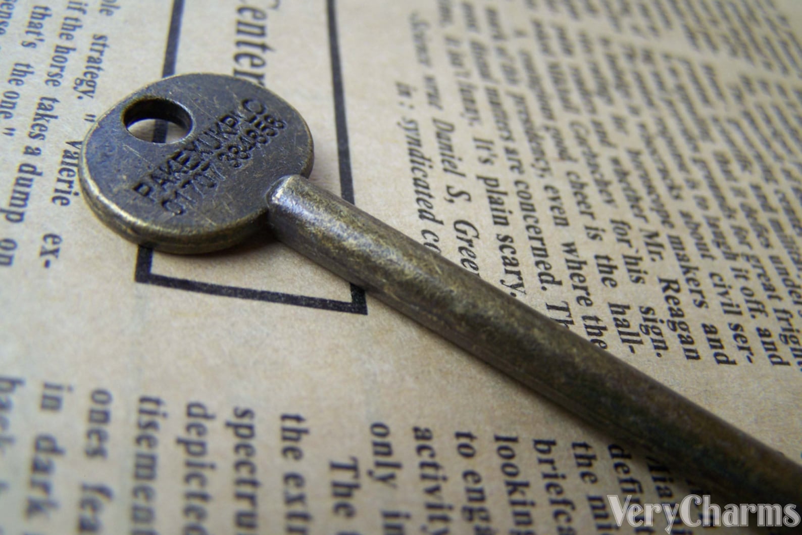 5 Pcs of Antique Bronze BR1B Key Pendants HEAVY 19x94mm A205 - Etsy