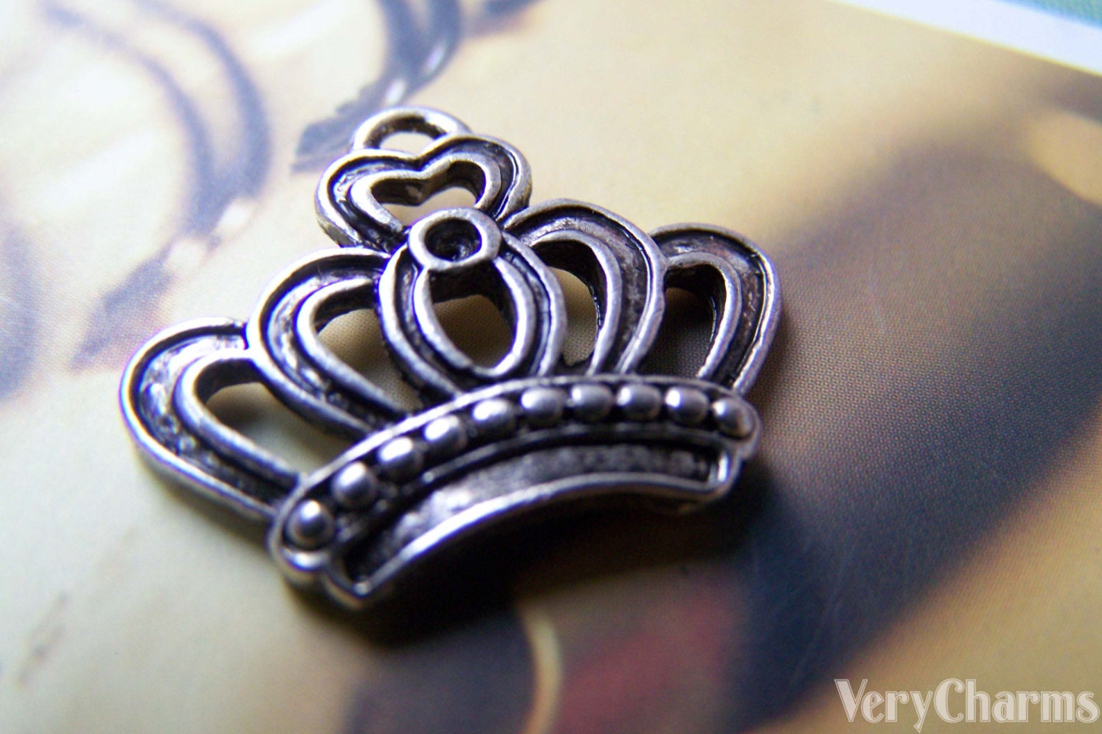 10 Pcs of Antique Silver Filigree Crown Charms 18x22mm A763 - Etsy