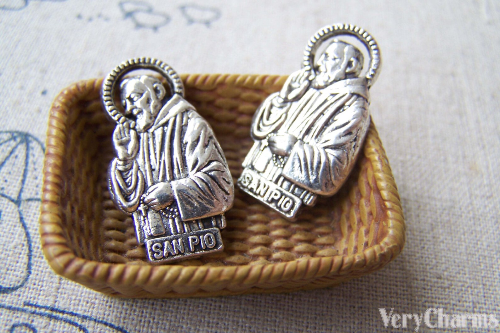 10 Pcs of Antique Silver Religious Charms 14x25mm A4398 - Etsy