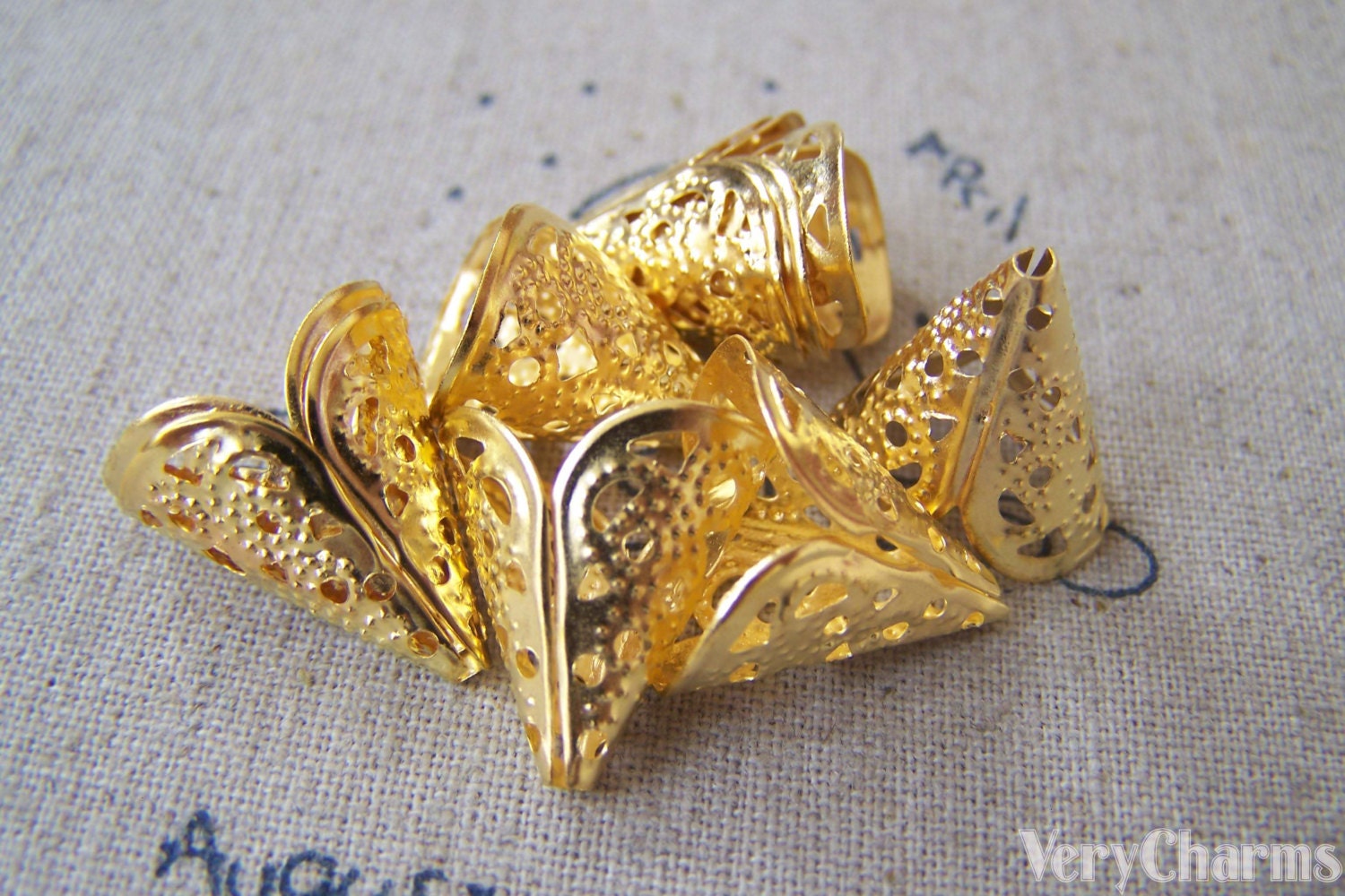 100 pcs Gold Tone Filigree Cone Bead Caps 16x16mm A4446 | Etsy