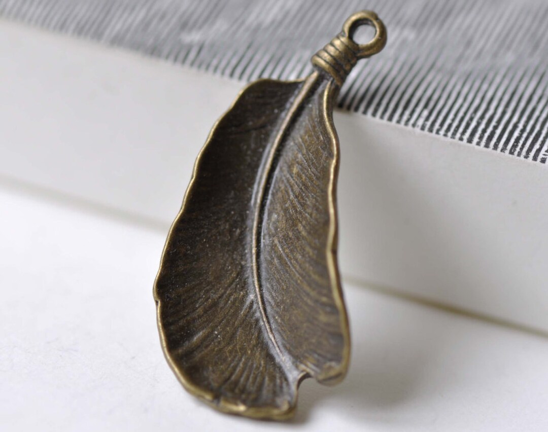 10 Pcs of Antique Bronze Feather Charms 18x36mm A7781 - Etsy