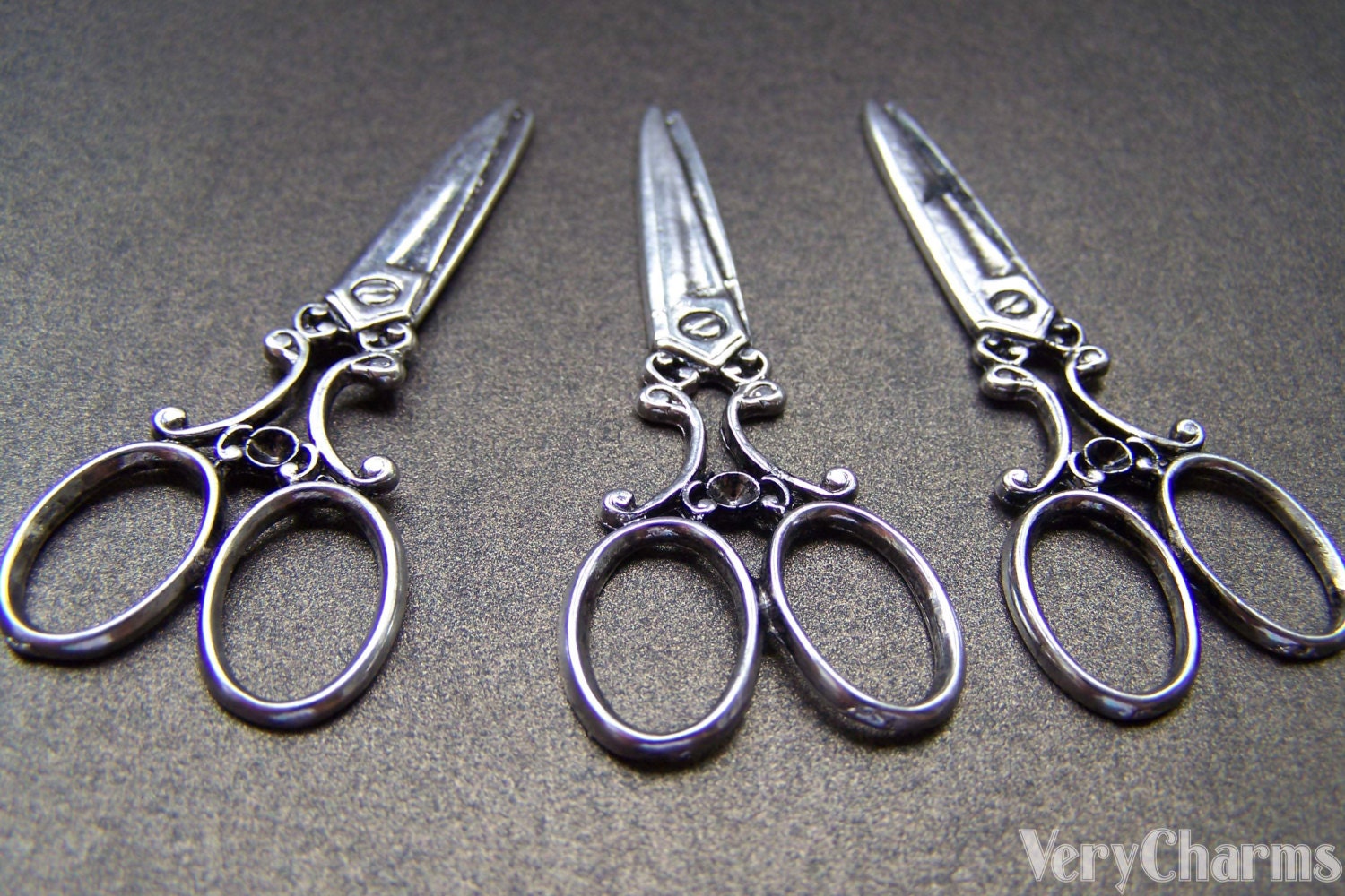 Antique Silver Scissors Charms Barber Shop Victorian Scissors Pendants ...