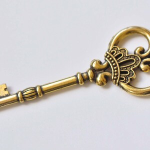Crown Key Pendants Charms 32x83mm Set of 5 Antique Bronze/silver/gold ...