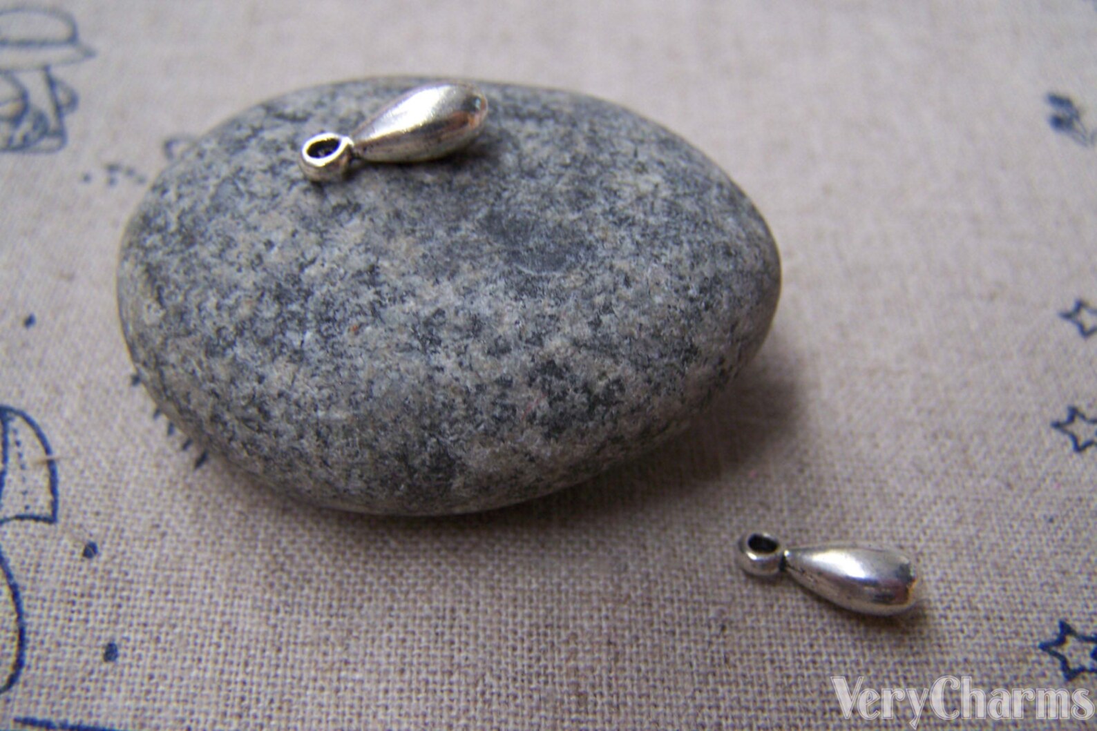 50 Pcs Antique Silve Fat Rain Drop Teardrop Charms 5x9mm A970 - Etsy
