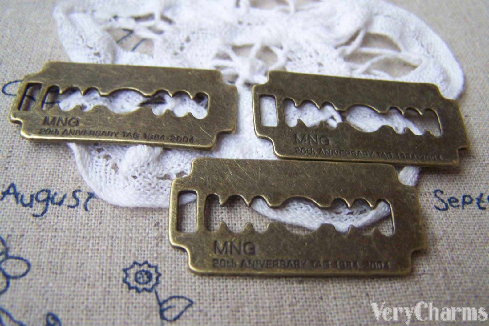 10 Pcs of Antique Bronze Razor Blade Charms 19x37mm A3872 - Etsy