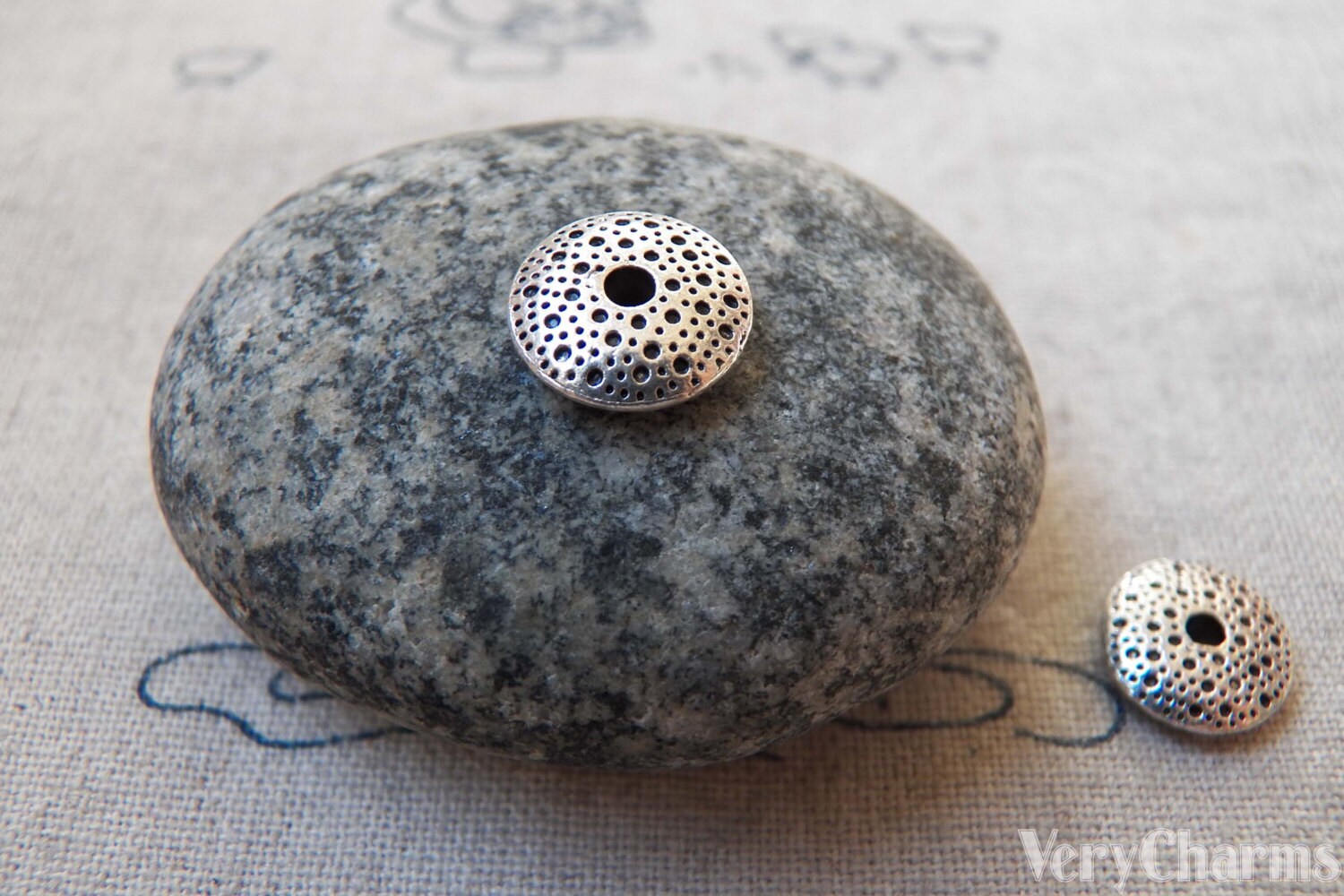 50 Pcs Antique Silver Textured Rondelle Disc Dotted Spacer - Etsy