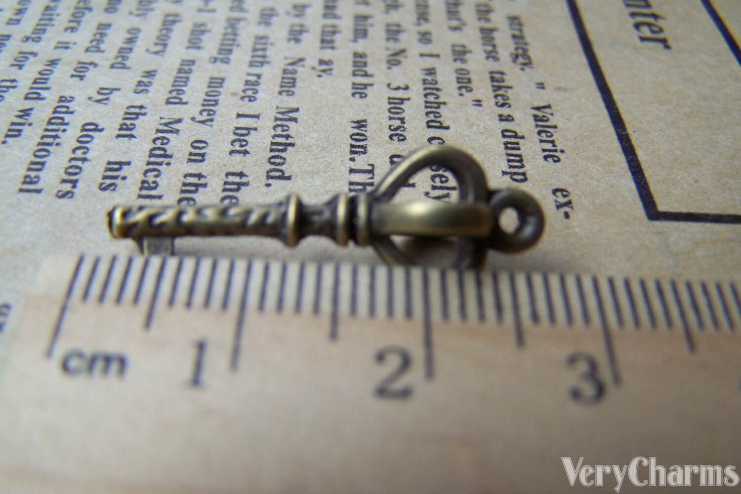 20 Pcs of Antique Bronze Crown Skeleton Key Charms 8x23mm A186 | Etsy