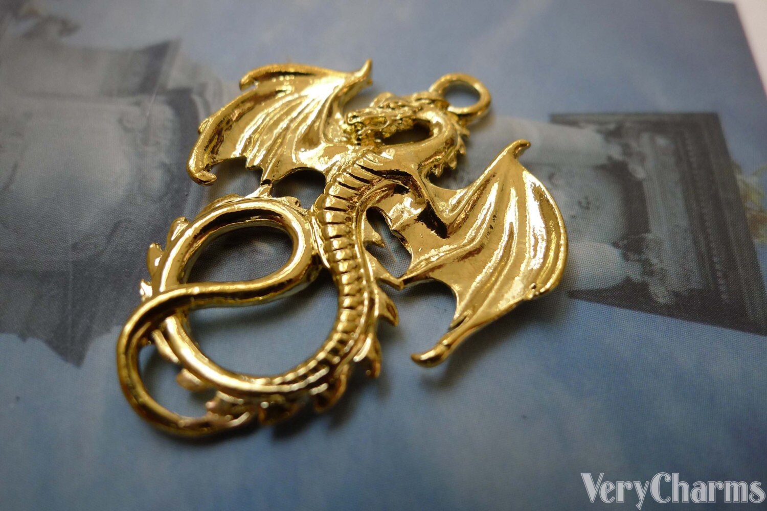 10 Pcs of Gold Tone Flying Dragon Charms Pendant 27x34mm A6314 - Etsy