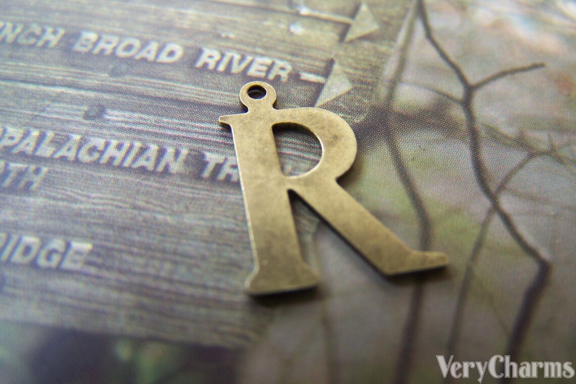 10 Pcs of Antique Bronze Brass Alphabet Letter R Charms 10x15mm A2423 ...