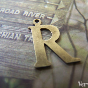 10 Pcs of Antique Bronze Brass Alphabet Letter R Charms 10x15mm A2423 ...