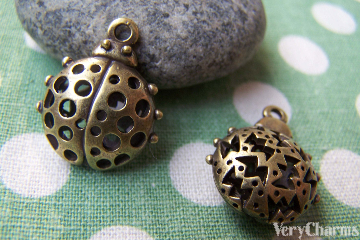 6 Pcs of Antique Bronze Filigree Ladybug Ladybird Pendants 17x18mm ...