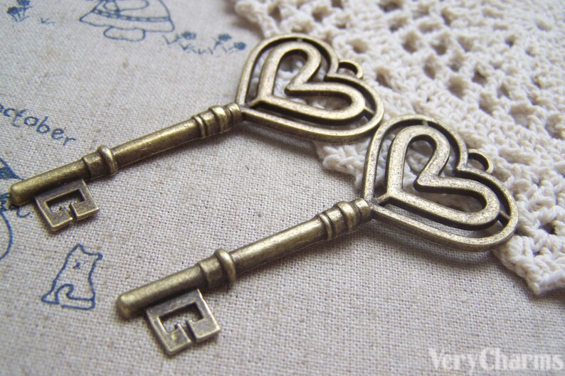 6 Pcs of Antique Bronze Double Heart Key Pendants Huge Size - Etsy