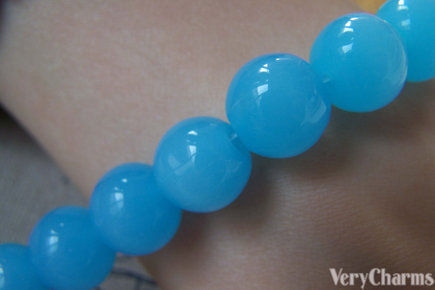 One Strand of Acid Blue Crystal Glass Round Beads 28pcs 12mm - Etsy