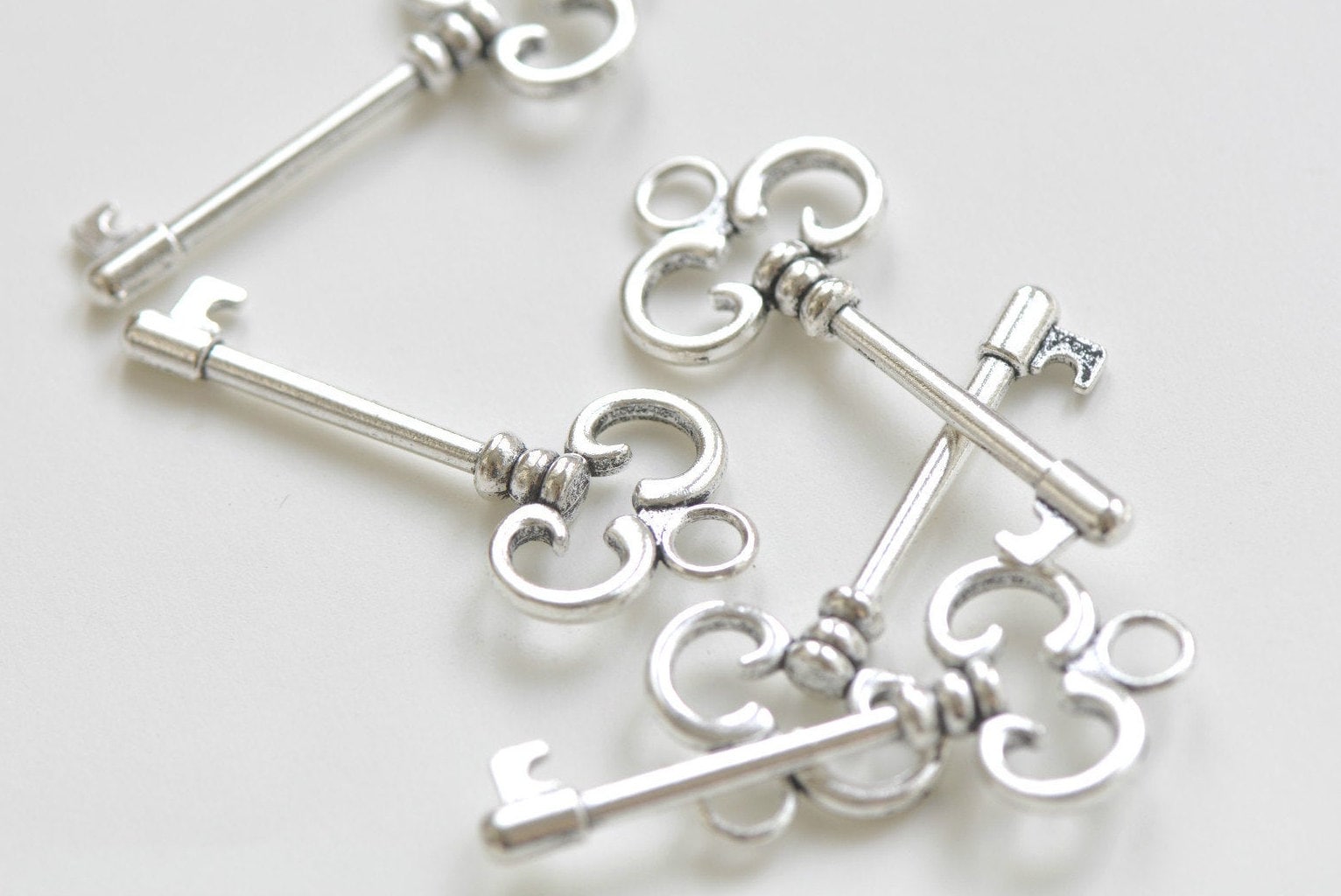 Antique Bronze/antique Silver Crown Key Pendants Charms - Etsy