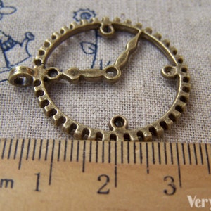 10 Pcs of Antique Bronze Filigree Clock Pendants Charms 30mm A477 - Etsy