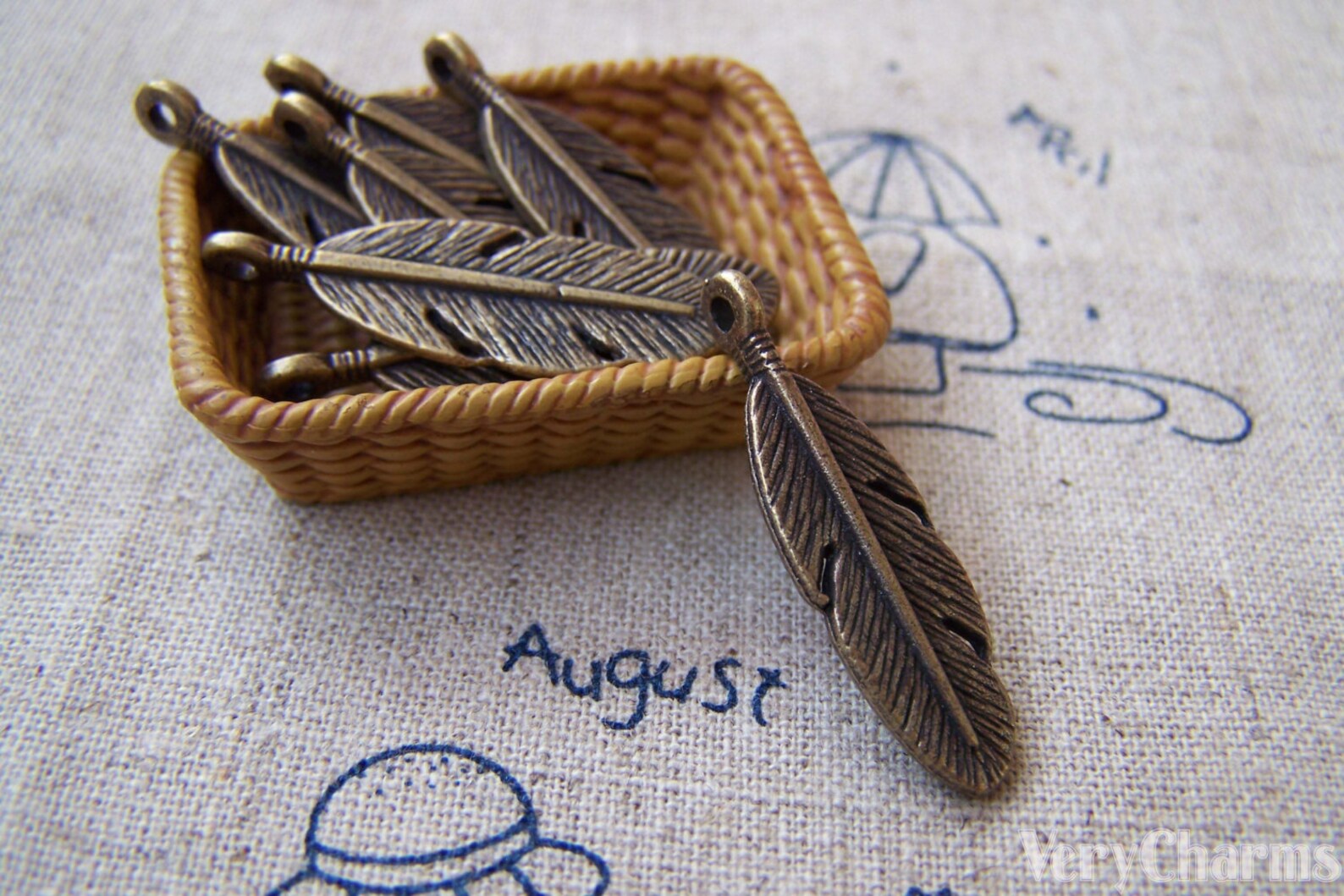 20 Pcs of Antique Bronze Feather Charms 9x30mm A366 - Etsy