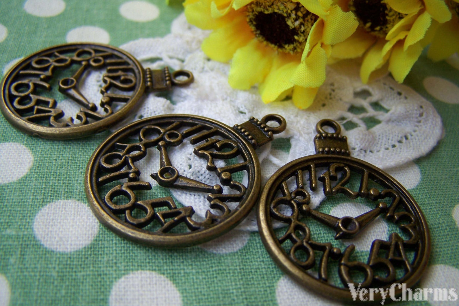 10 Pcs of Antique Bronze Filigree Clock Pendants Charms - Etsy