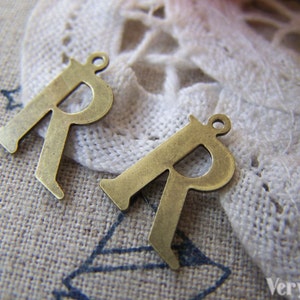 10 Pcs of Antique Bronze Brass Alphabet Letter R Charms 10x15mm A2423 ...