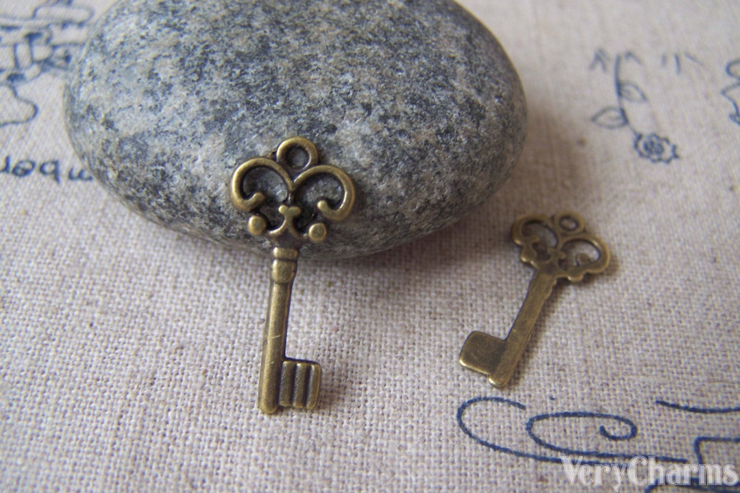 20 Pcs Antique Bronze Simple Vintage Key Charms 9x21mm A3575 - Etsy