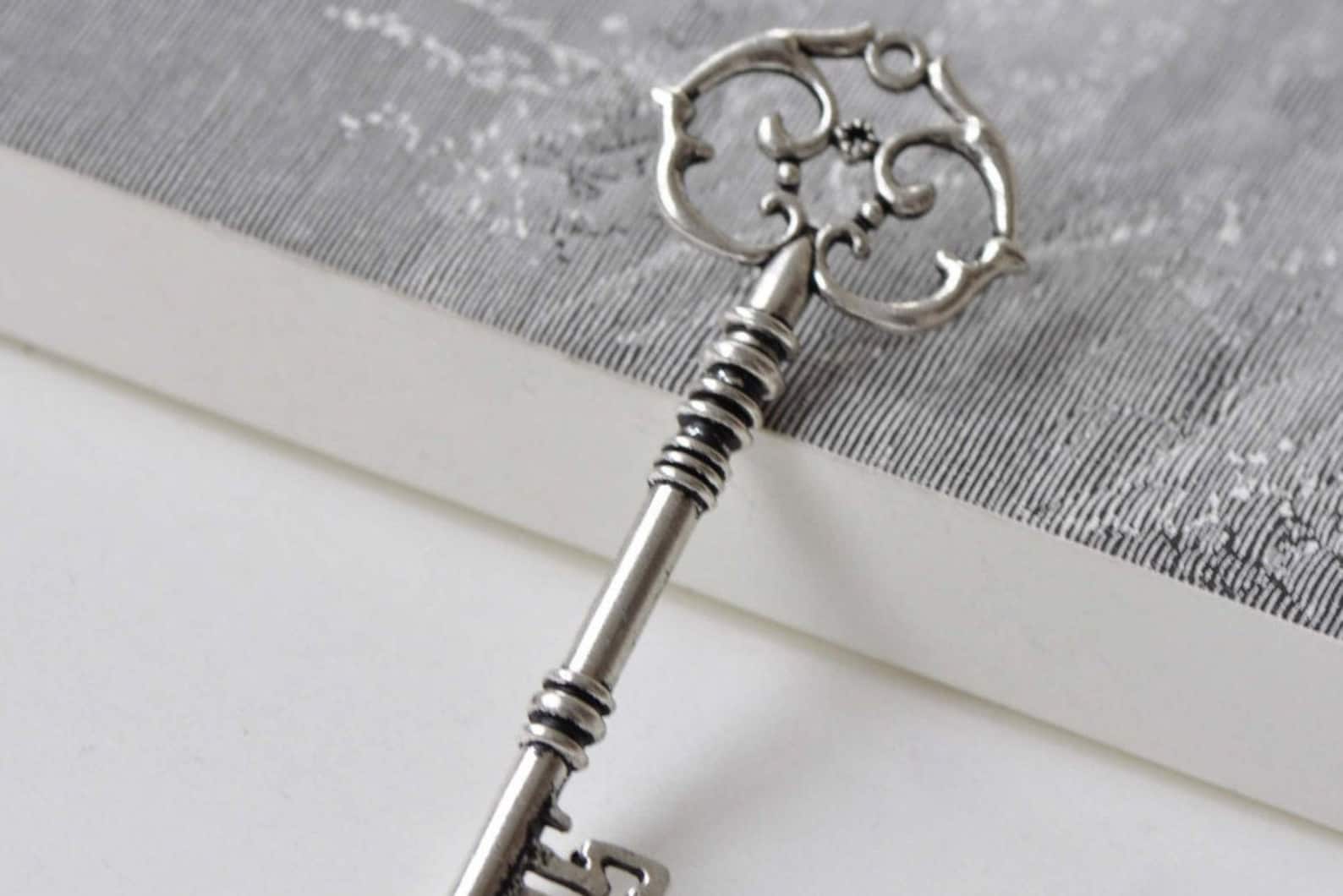 Skeleton Key Pendants Huge Key Charms 31x83mm Antique Bronze/silver ...