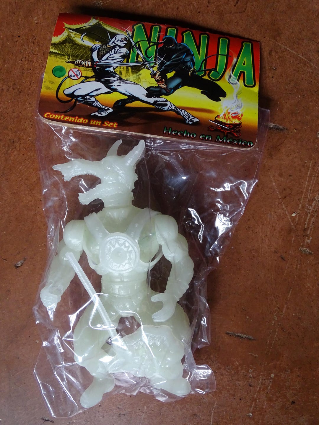 Galaxy Fighters Glow in the Dark Dragoon Galaxy Warriors Action Figure ...