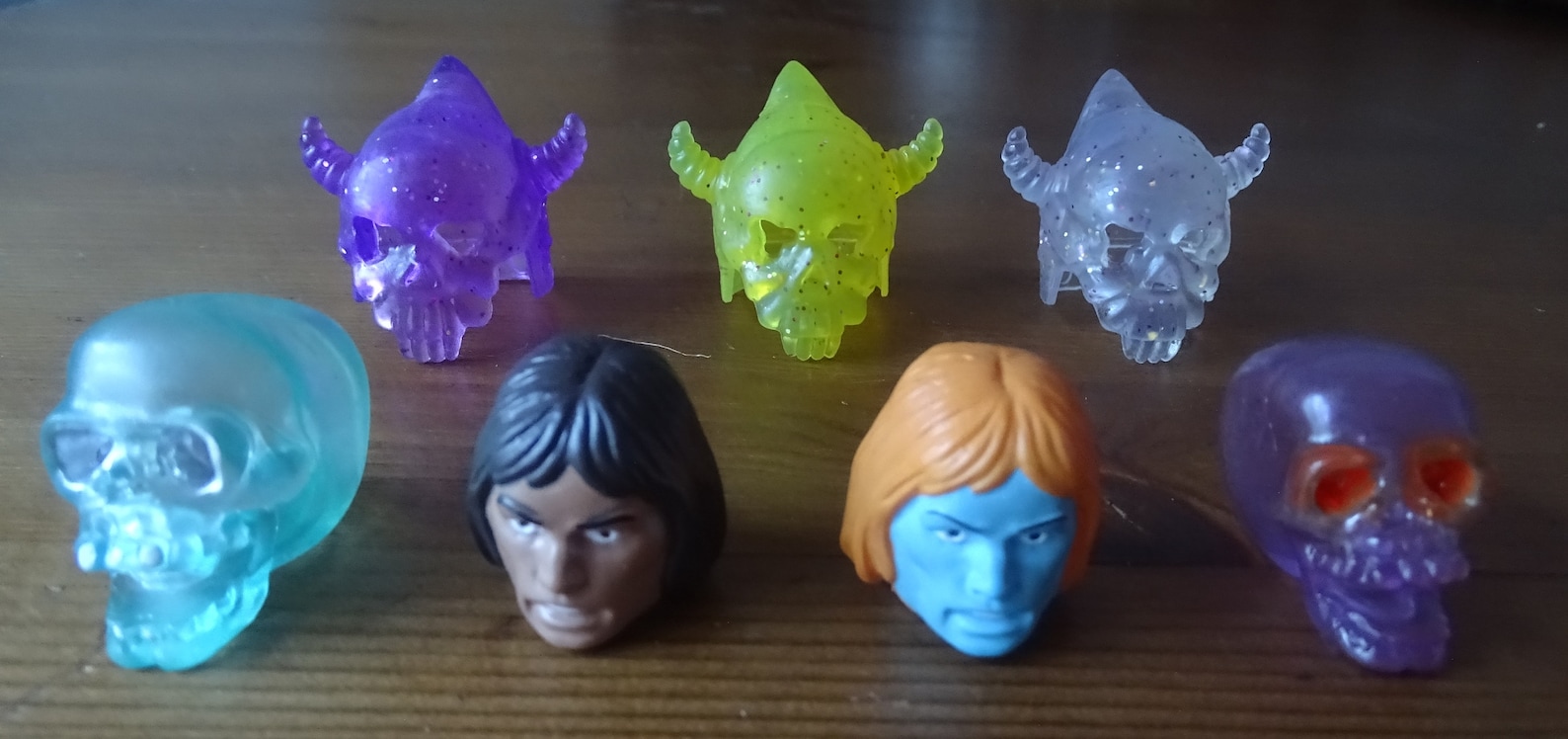 Realms of the Underworld Heads and Helmet Collection Action Figure ...