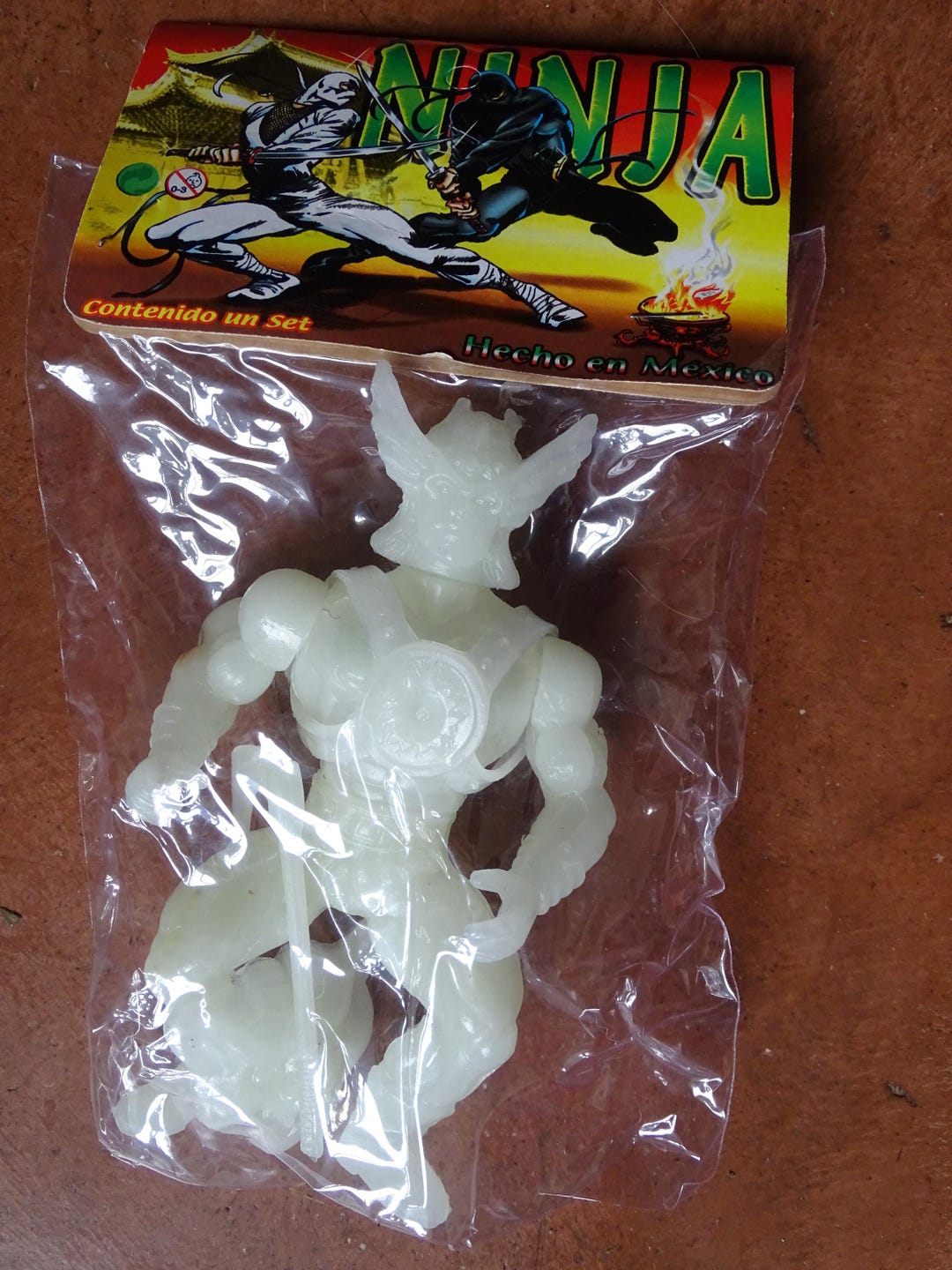 Galaxy Fighters Glow in the Dark Triton Galaxy Warriors Action Figure ...