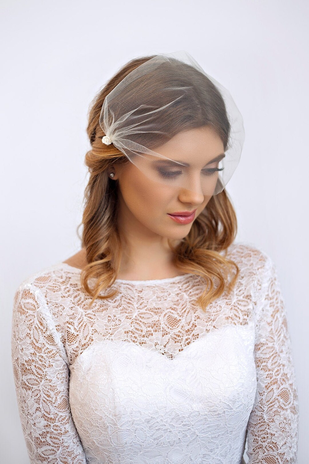 Bandeau Tulle Veil: Bridal Birdcage Veil With Lace - Etsy